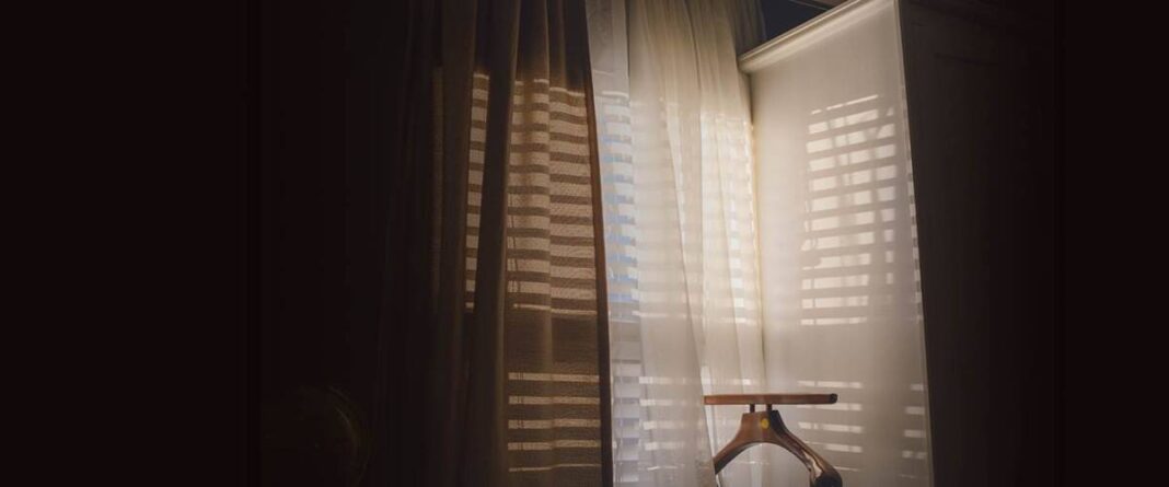 Thermal Curtains and Drapes: What Are They And Their Benefits ...